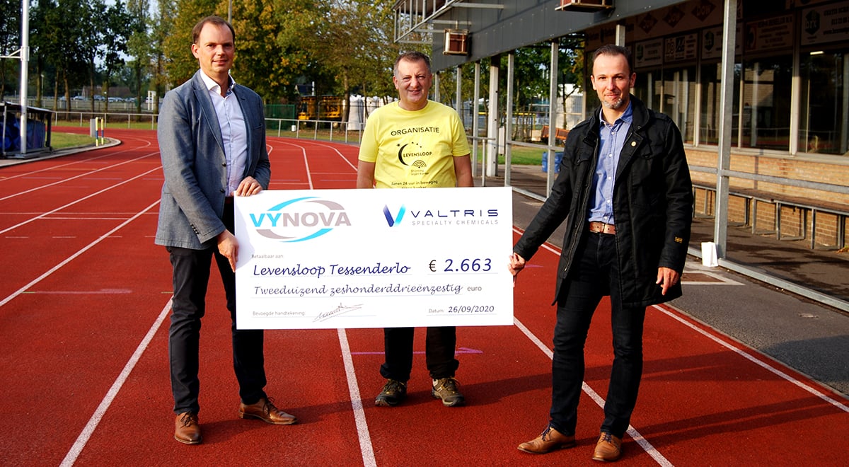 Vynova Belgium en Valtris schenken meer dan 2.600 euro aan Levensloop ...